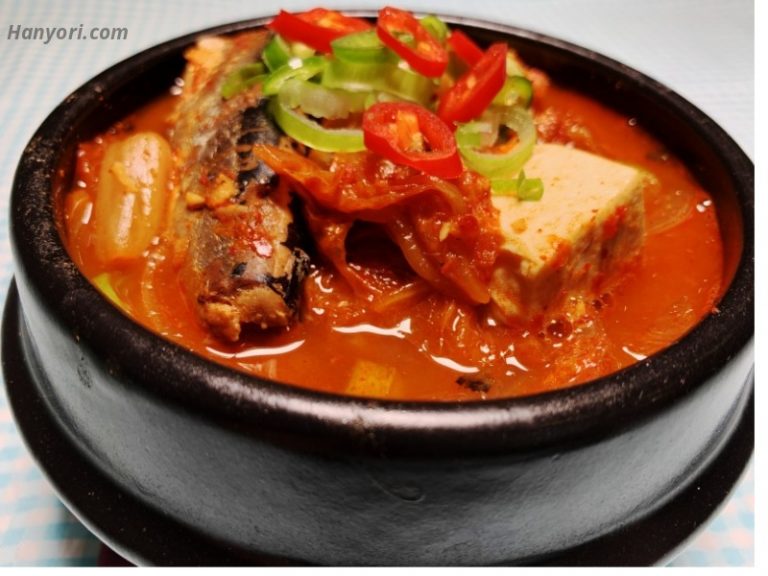 Cách nấu canh kim chi cá hộp Hàn Quốc siêu ngon, siêu dễ